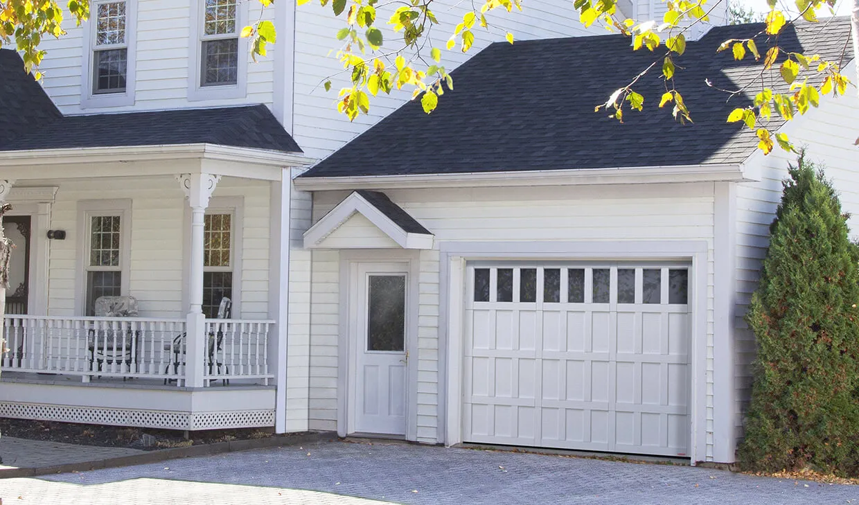 Cambridge CS design from Garaga Garage Doors